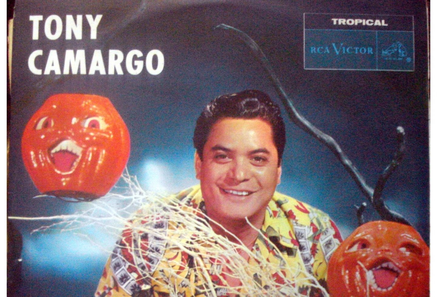 Falleció "Tony Camargo" la Voz del Año Viejo en el Mundo [Vídeo ...