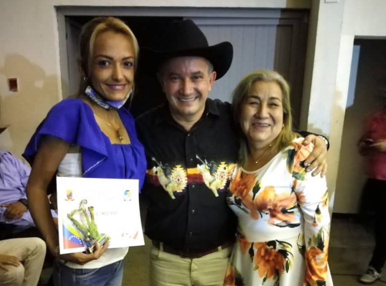 Mardory Zambrano demostró talento en el Concurso “Canto Criollo ...