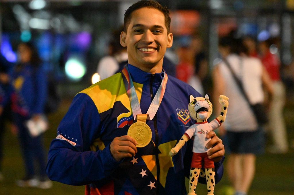 Cleiver Casanova se adueñó del Kata Suramericano - TACHIRA NEWS