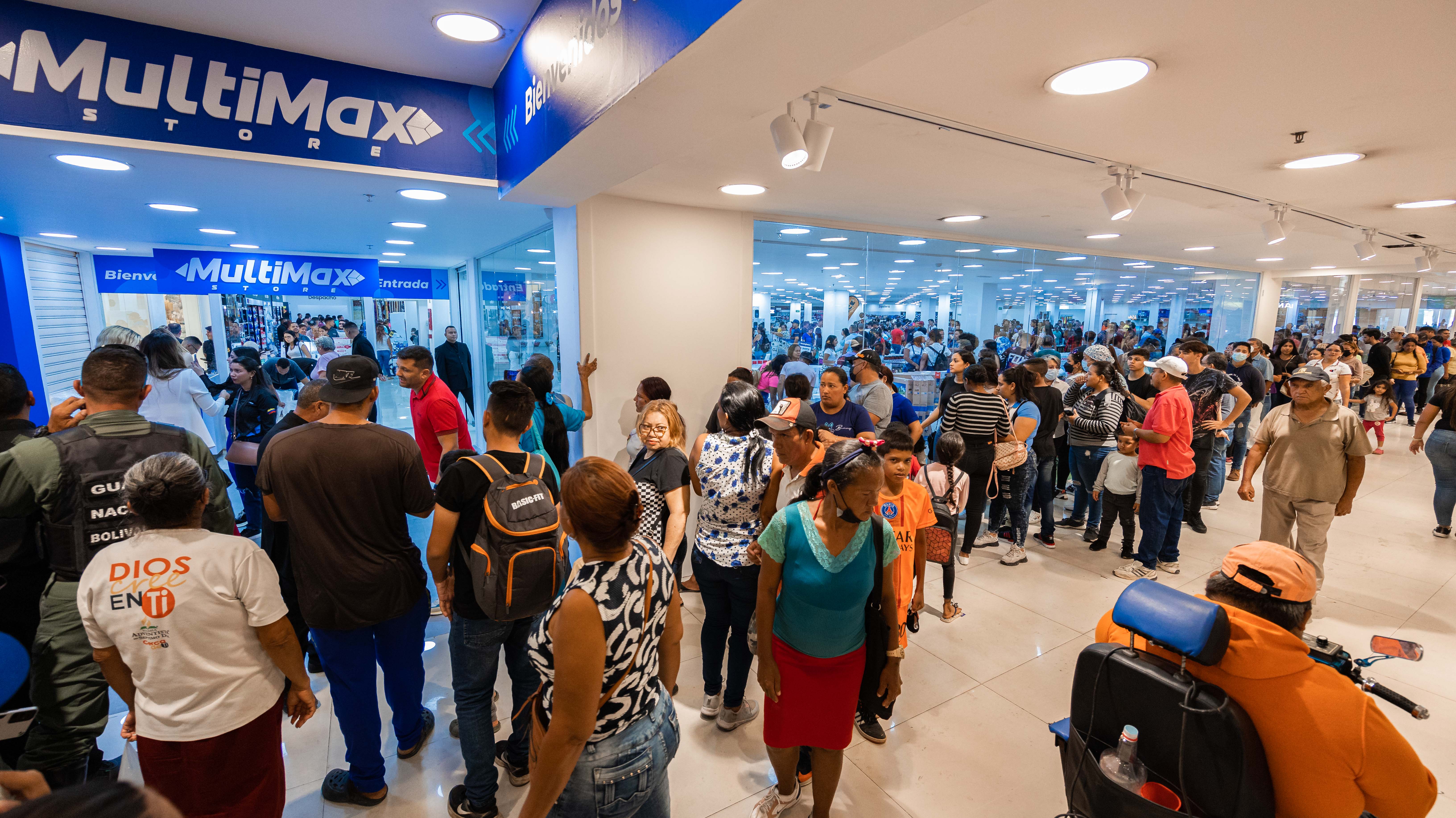 MultiMax Store vibró con Ciudad Bolívar en su inauguración - TACHIRA NEWS