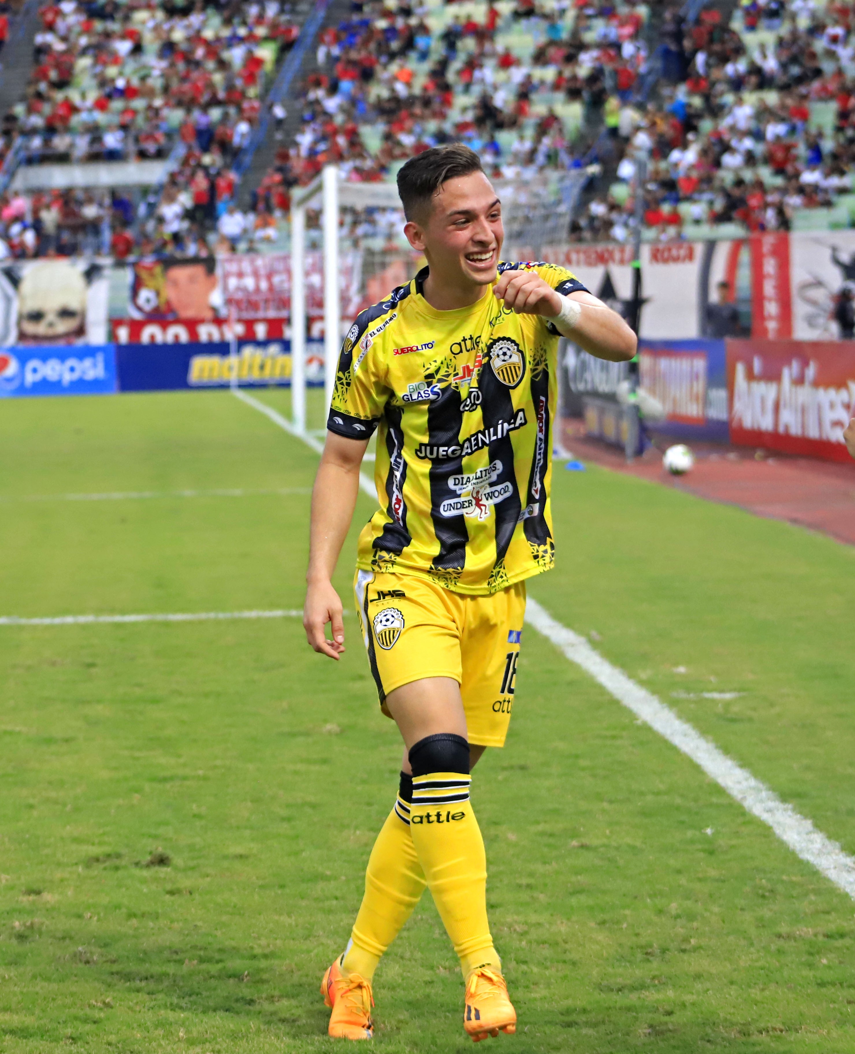 Chacón: “Feliz porque marqué en un clásico nuevamente” - TACHIRA NEWS