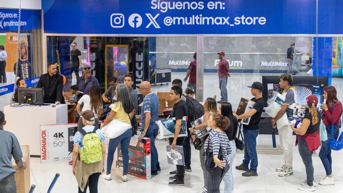 ¡Multimax Store inauguró a lo grande su nueva tienda en Plaza Venezuela ...